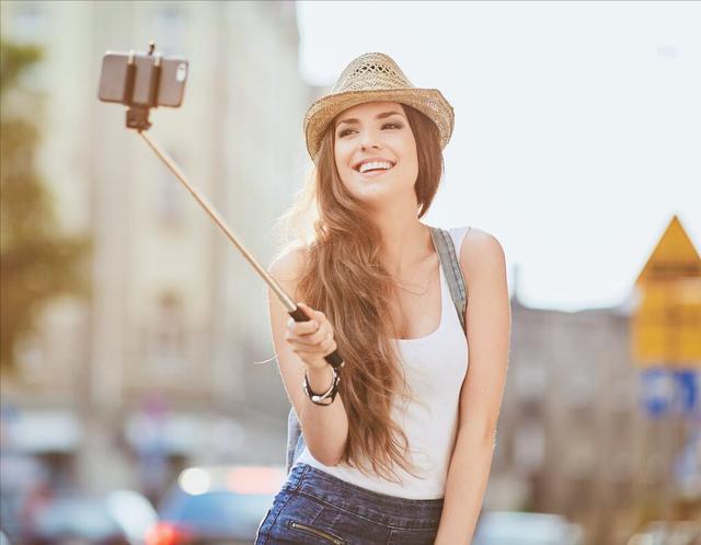 When flagship mobile phones are transforming into mobile games, on the ...