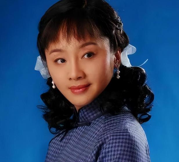 Actor Tang Jing: She broke down when she divorced Wang Xinjun, and she ...