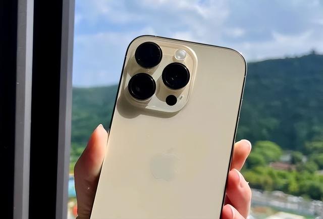 Give up the 256G Mate50Pro, bought the 128G Apple 14Pro, and gave a reasonable experience report ...