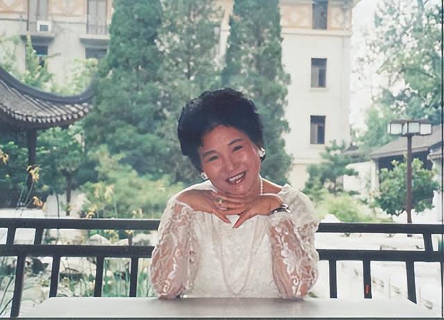 "Empress Dowager Zhao Lirong" Zhao Lirong: The first half of life was ...