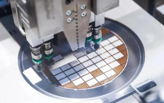 The lithography machine ushered in the "ice breaking", and the domestic ...