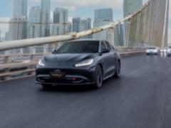 Huawei's smart cockpit pushes new OTA upgrades for the polar fox Alpha ...