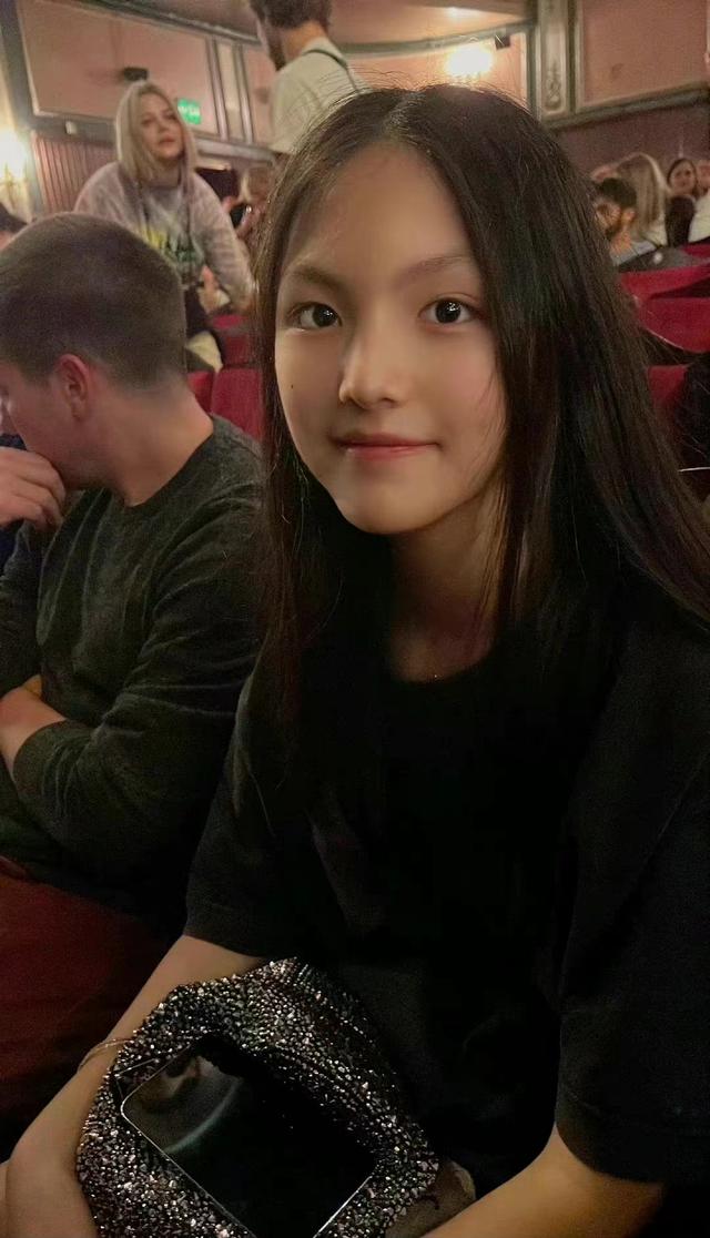 13-year-old Wang Shiling was complained about replying in English, why did she teach me how to ...