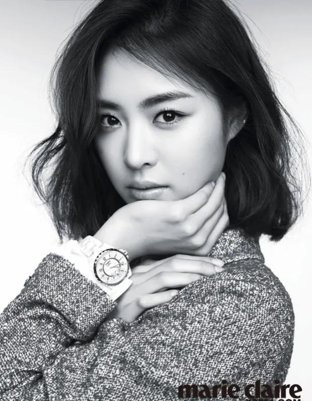 Korean actress Lee Yoon Hee - iMedia