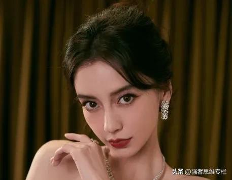 Angelababy Yang Ying "smoke" a cigarette!Why did the angels "fall ...
