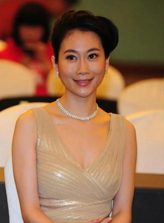 Charming and compelling Wen Zhengrong stunning photo - iMedia