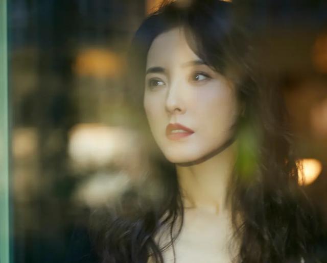 Actor Zeng Li: A once-in-a-two-hundred-year-old beauty, all her ...