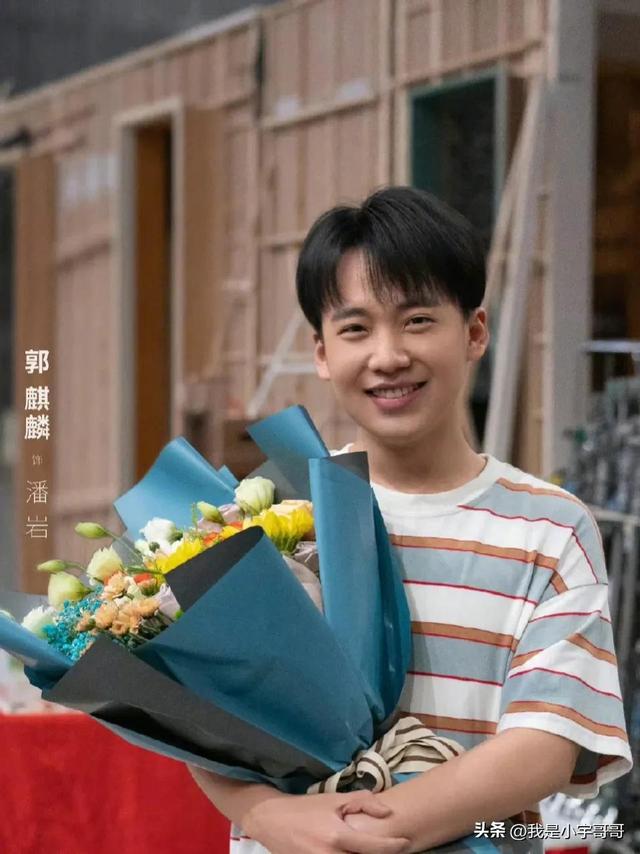 The new drama "Ordinary Road" has been completed and the poster has ...