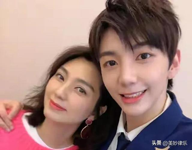 Loving couples are a thing of the past! Hong Xin officially announced her divorce from Zhang ...