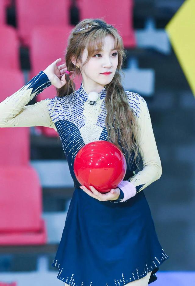 Chinese female star Song Yuqi, hot body, cute appearance - iMedia