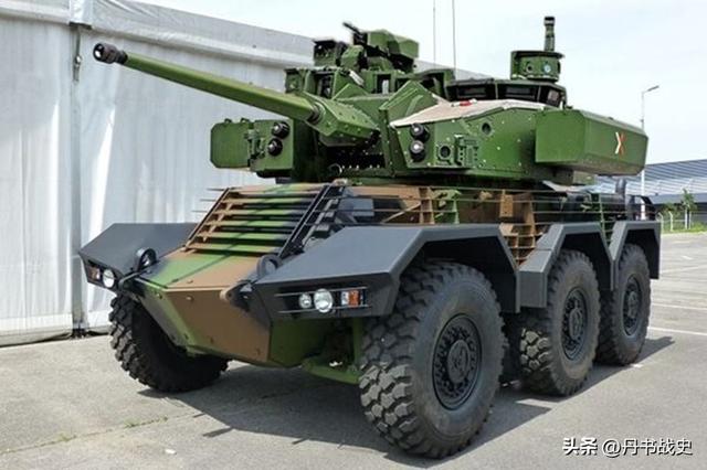 Another French armored vehicle with a small car carrying a cannon ...