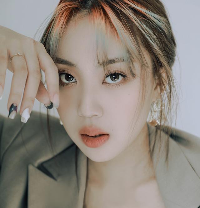 Doubts continue, fans fight...the identity controversy caused by the ...