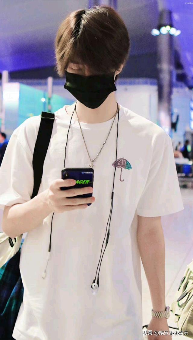 When the group evolution team saw Wei Ruolai, they posted a post ...