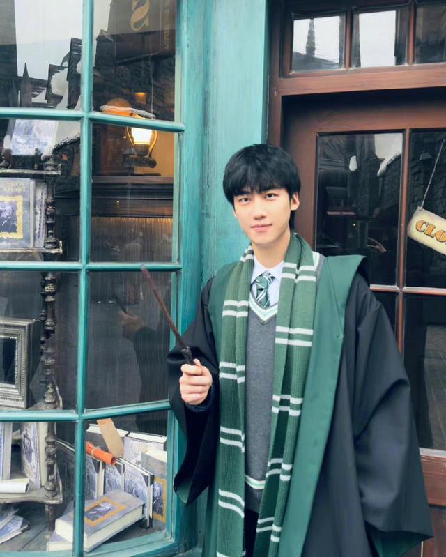 25-year-old actor Liu Feng passed away——Unfortunately, I met you in ...