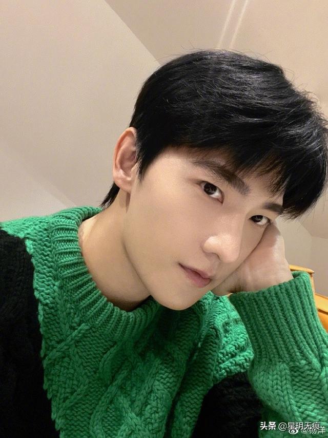 Yang Yang's self-portrait, self-portrait, and heart-warming business ...