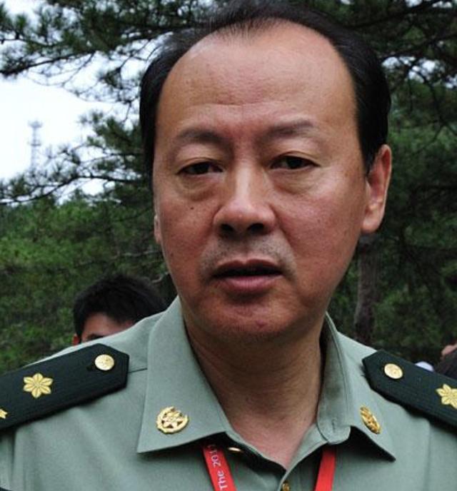 Actor Hou Tianlai: From a worker to an actor, he is worthy of the ...