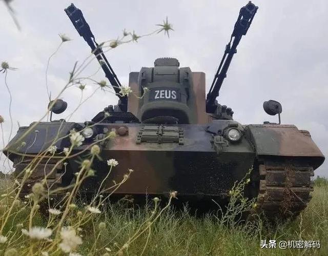 50 German "Cheetah anti-aircraft tanks" join Ukraine - iMedia
