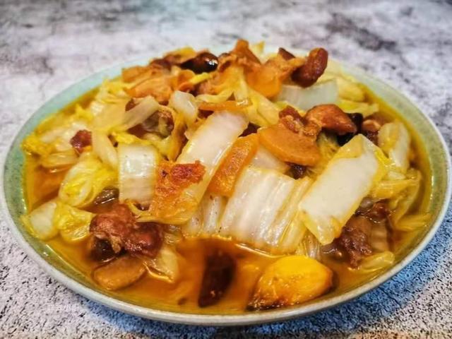 Cabbage is a high-quality and cheap vegetable in winter. It is very ...