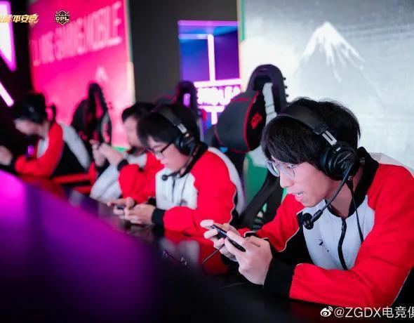 LGD officially announces its entry into the OPL: Who will be the embarrassing one when the ...