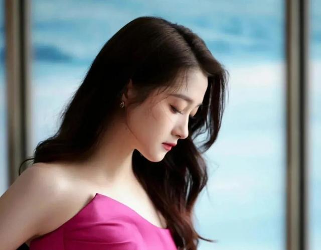 Entertainment gossip: Yi Yang Qianxi, Lu Han, Guan Xiaotong, Li Feier - iMedia