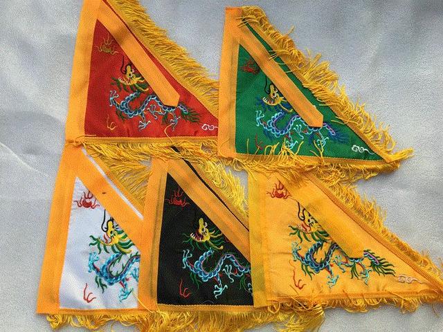 What are the functions of the Taoist five-color flags?How are they used ...