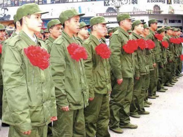 Zhang Xiaorong: It is unforgettable to join the army and come to Helan ...