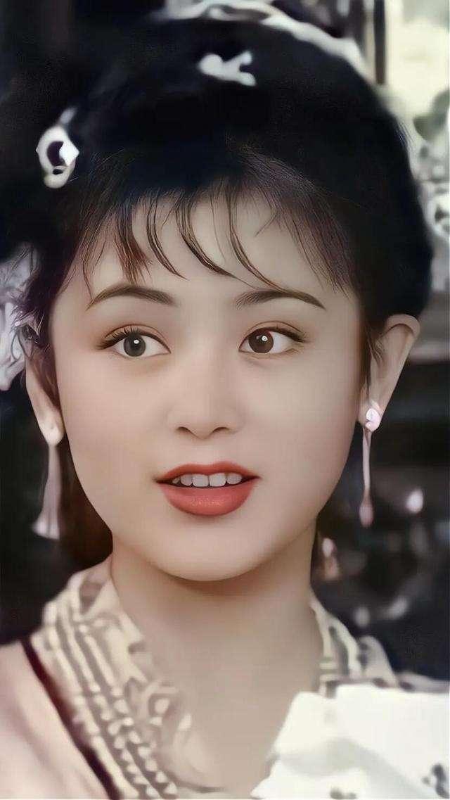When she was young, Chen Hong was really beautiful, no wonder Chen ...