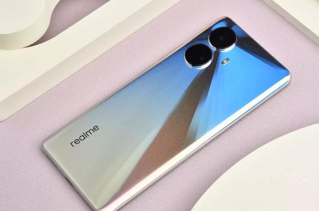 Thousands of dollars to get a large memory, high-performance mobile ...