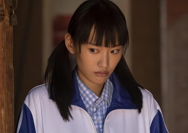 With good looks and awkward acting skills, a new batch of "second ...