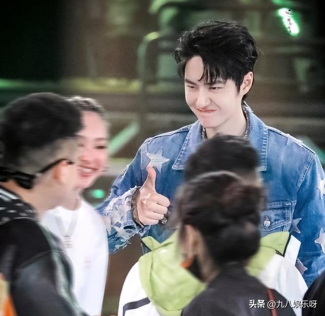 "Hip-hop 5" ended perfectly, a lot of group photos came out, Wang Yibo ...