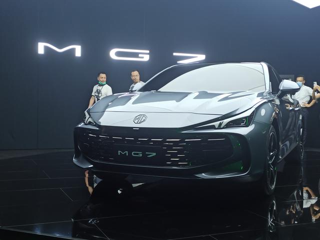 MG's first black label model was officially released: 2.0T 261 horsepower with 9AT, measured 6.5 ...