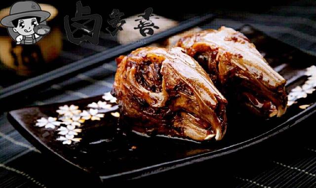 Sichuan Braised Rabbit Head is so delicious!Lu Duoxi invites you to ...