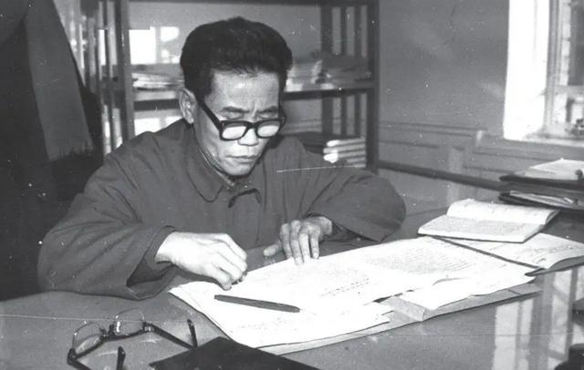 In 1929, after Peng Pai died, what happened to his son? - iMedia