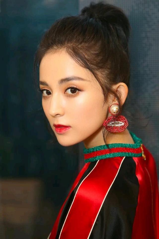 Guli Nazha, a girl from Xinjiang, is retro, elegant and charming, and ...