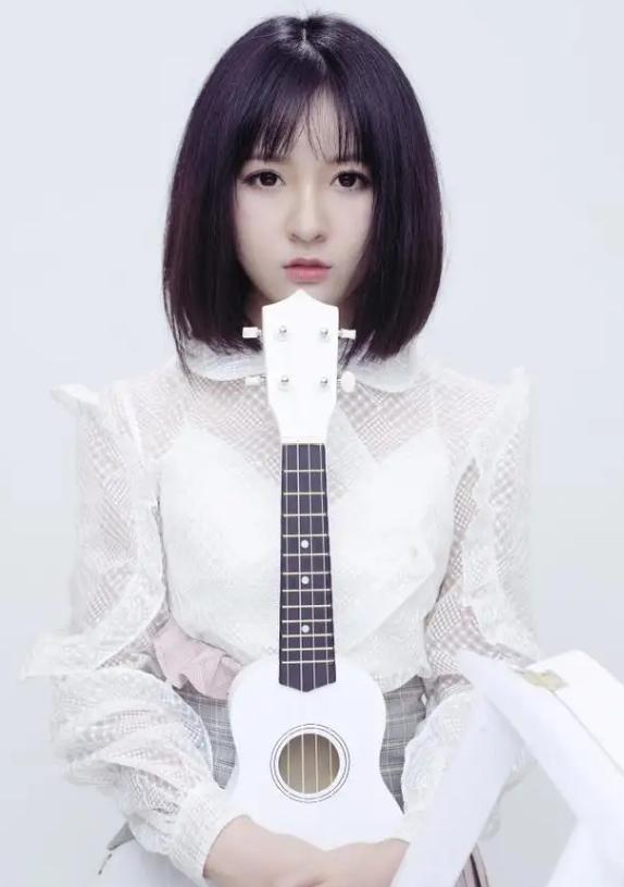 "Red Dress" A Qiao and Xu Liang became popular in 2010 - iMedia