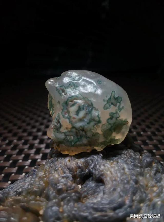 Strange stones must be collected.What is it like to be good?Let me tell you... - iMedia