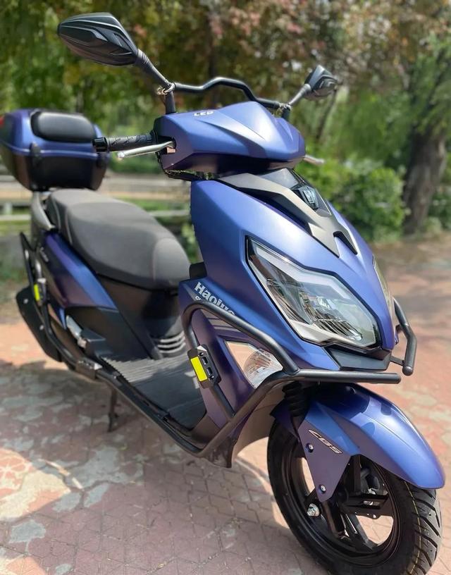 Power 6.6KW, the benchmark of small displacement pedals, Haojue AFR125 ...