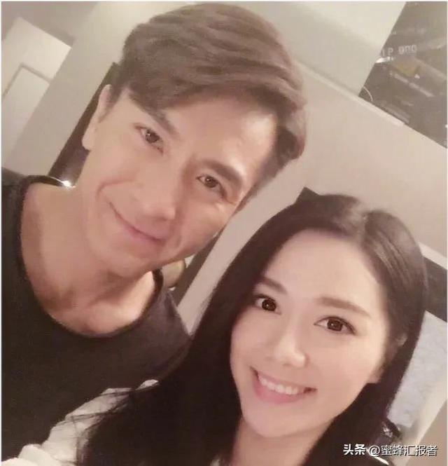 Tang Xiaotian hugs the red-haired girl, Ma Guoming and Tang Luowen are ...