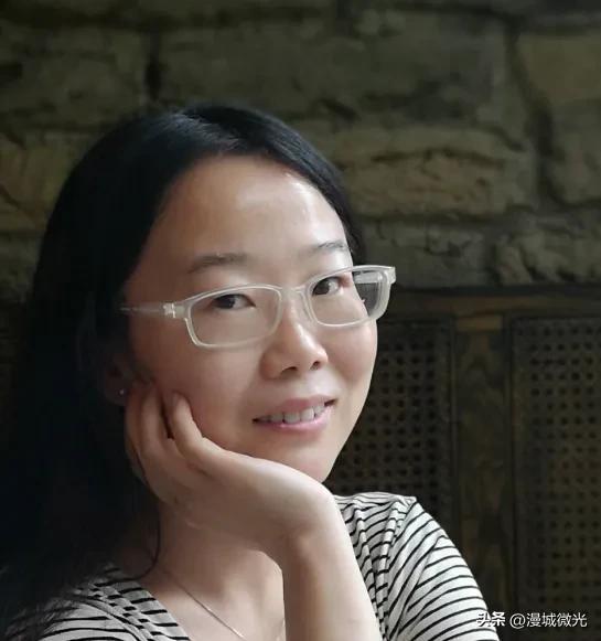 Li Juan's Prose - Capricorn Beckham - iMedia