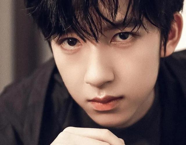 Atlas of Handsome Guys ~ Issue 22 - iMedia