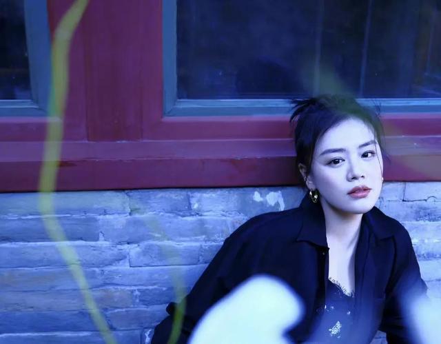 Spitting, urinating, hit-and-run, these stars are star-studded in front ...