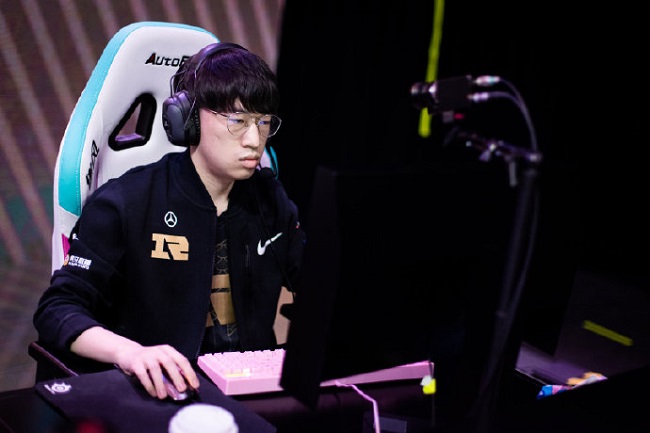 LPL最慘上單？迎戰TS，牛寶，zoom和小虎，堪稱魔鬼賽程 - 頭條匯