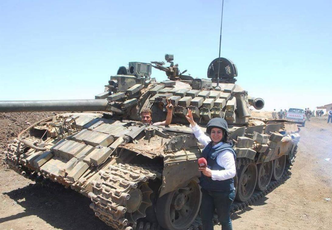 Russian bomb disposal movie desert past - Syrian T55AMV main battle ...