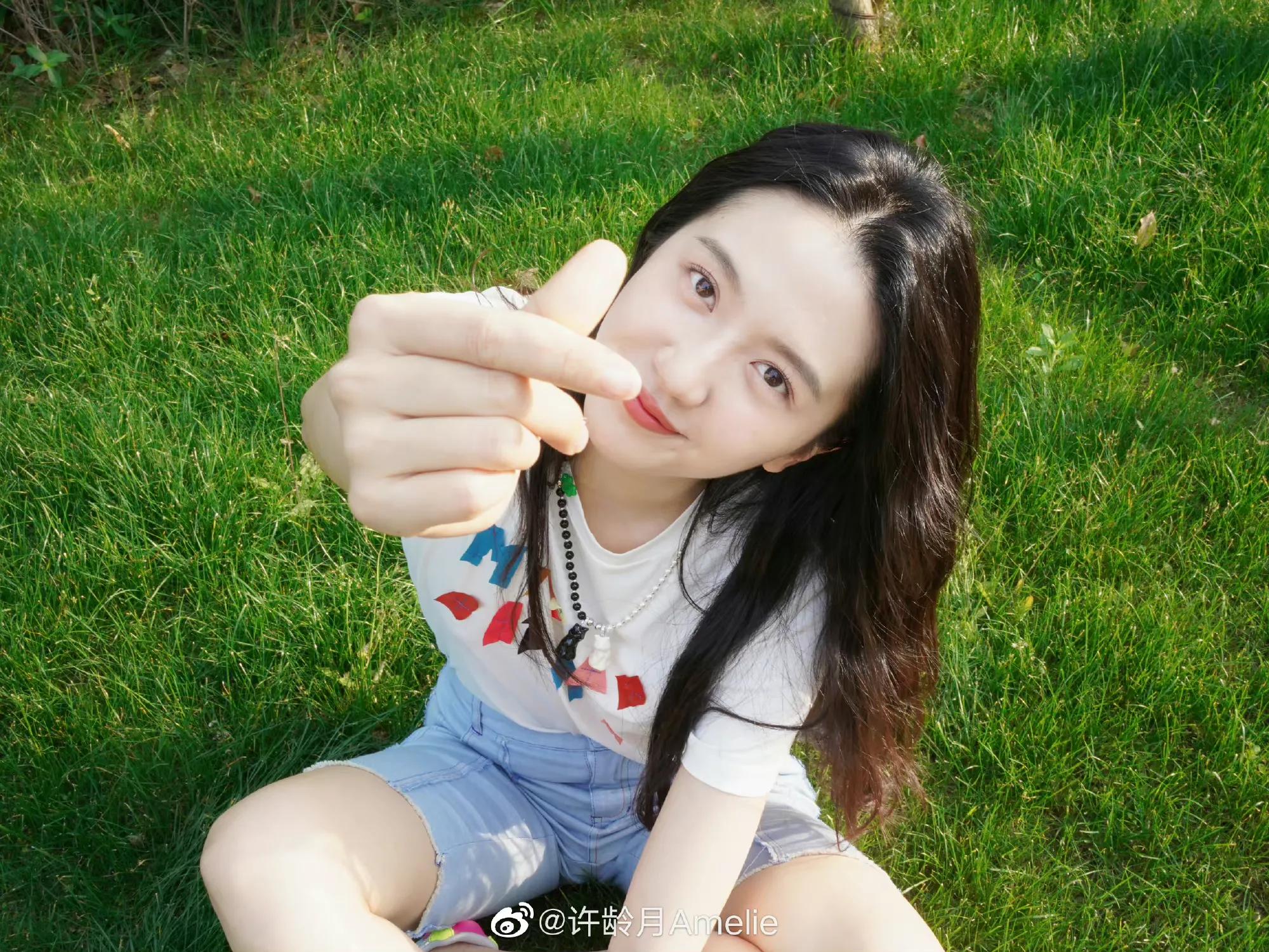 Xu Lingyue's beautiful picture - iNEWS