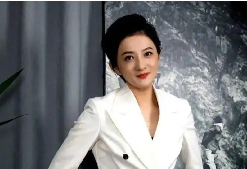 The world is sober Jin Ming: he became famous at the age of 8 and was ...