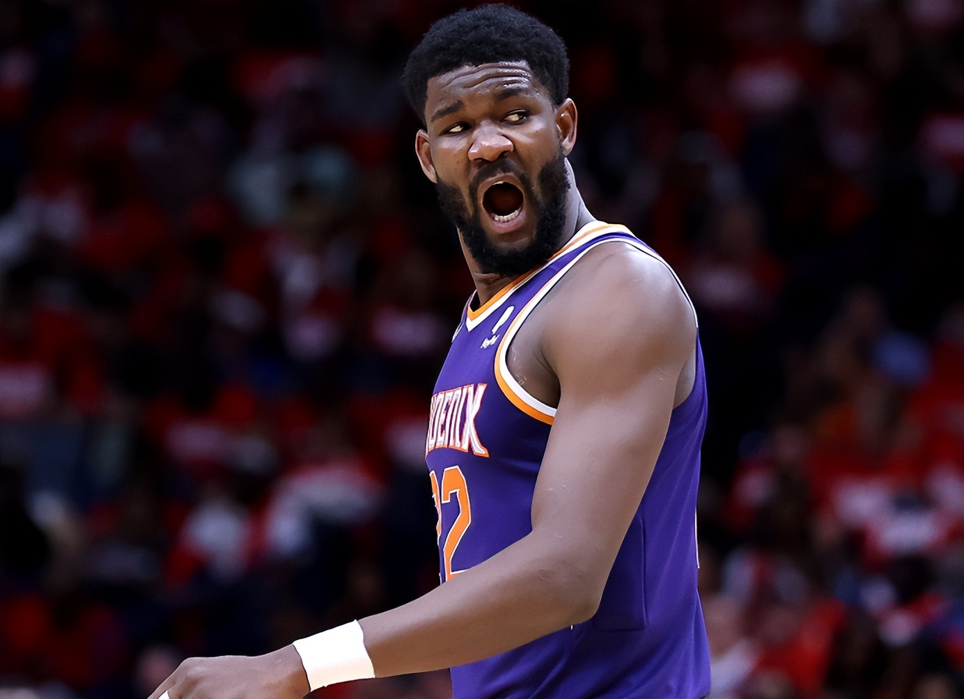 $133 million in 4 years!The first in history!Ayton sets a god-level ...