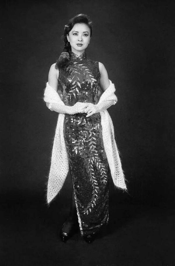 Zhou Jie: As famous as Yang Liping, she gave up fame and fortune to go ...