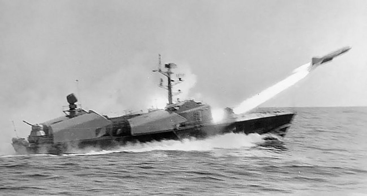 Sea-skimming flight - attack and defense of modern anti-ship missiles ...