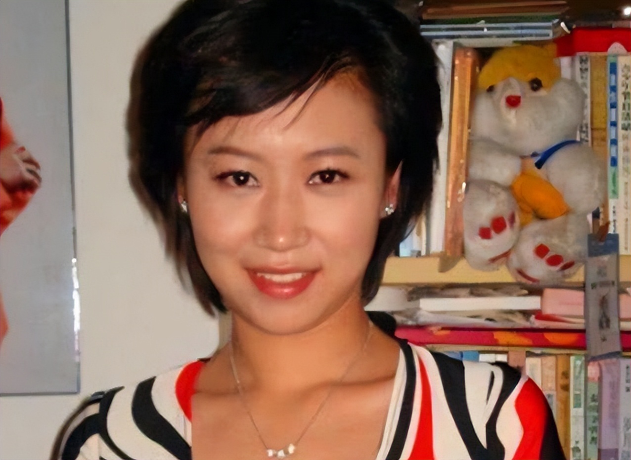 Wei Xiao, a famous host - iNEWS