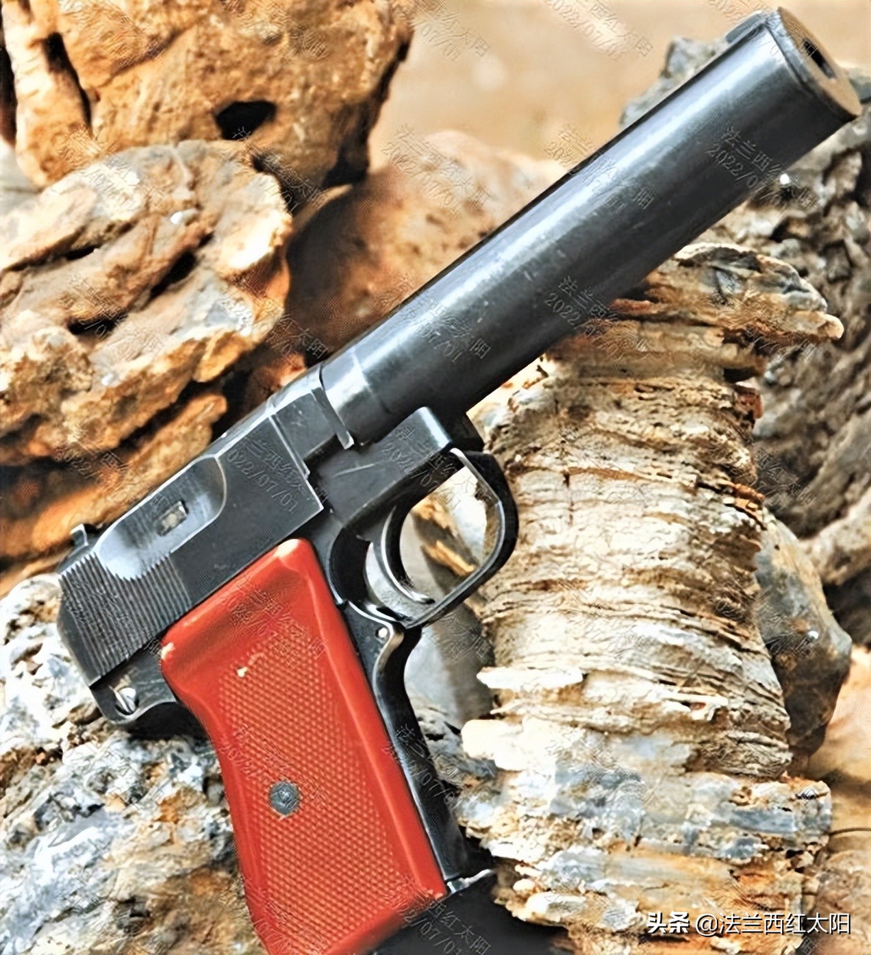 China's retired 64-type silent pistol - iNEWS
